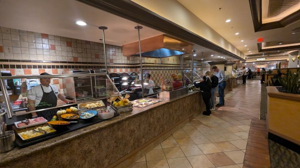 MGM Grand Buffet - 3799 S Las Vegas Blvd, Las Vegas, NV 89109, USA ...